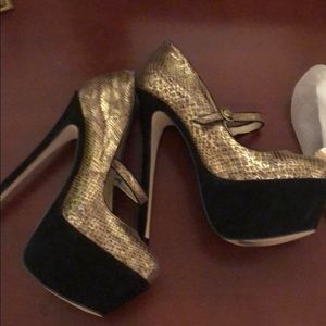 ZIGI girl | Shoes | Snake Skin Platforms | Poshmark